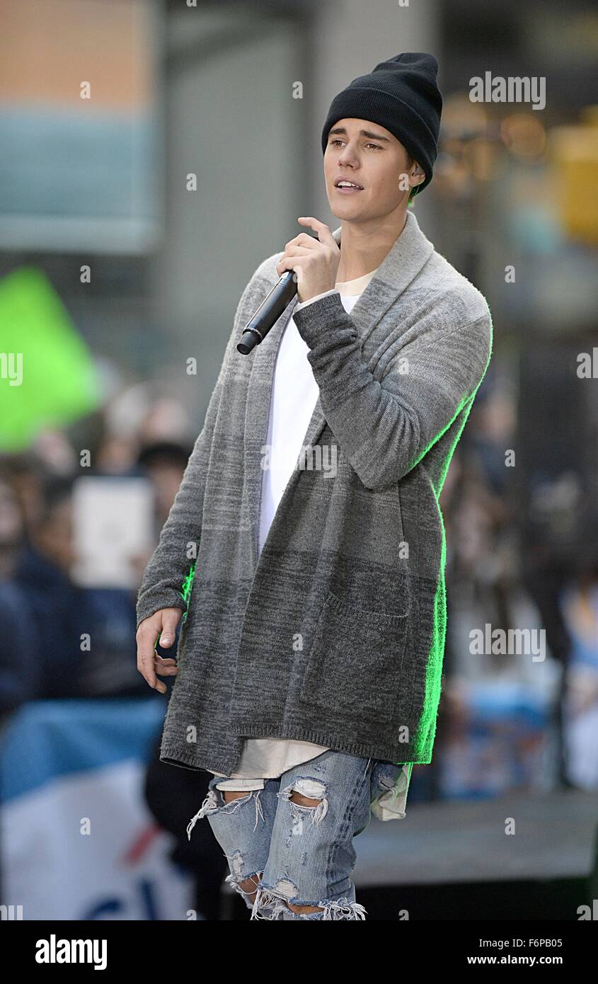 New York, NY, USA. 18th Nov, 2015. Justin Bieber on stage for NBC Today ...