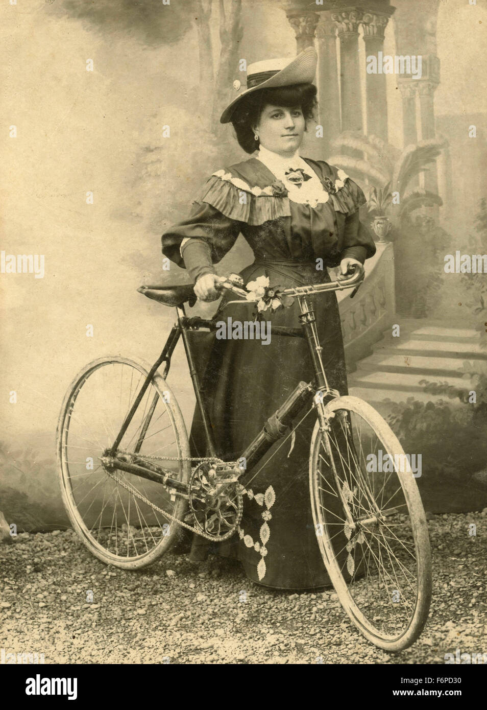 1890s bicycle hi-res stock photography and images - Alamy