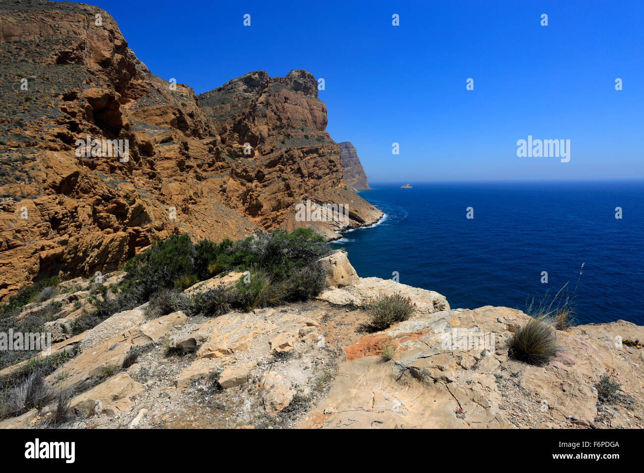 Sea Cliffs of Serra Gelada Natural Park, Benidorm resort, Costa Blanca ...