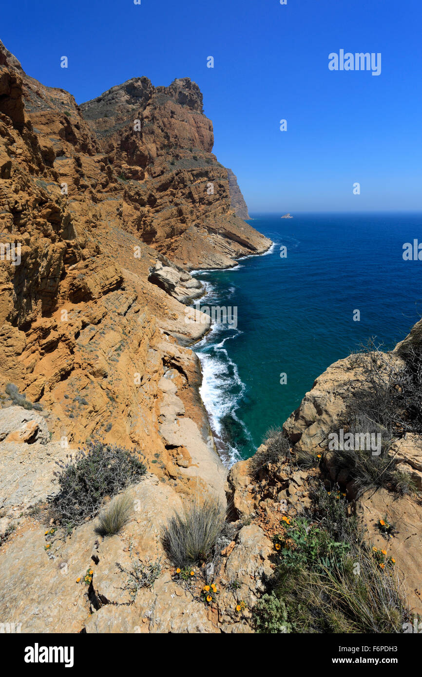 Sea Cliffs of Serra Gelada Natural Park, Benidorm resort, Costa Blanca ...