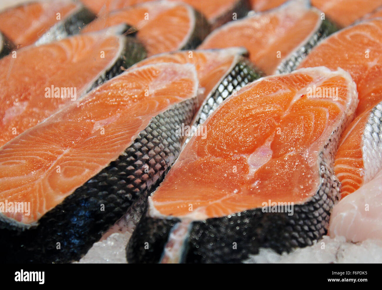 Salmon slice hi-res stock photography and images - Alamy
