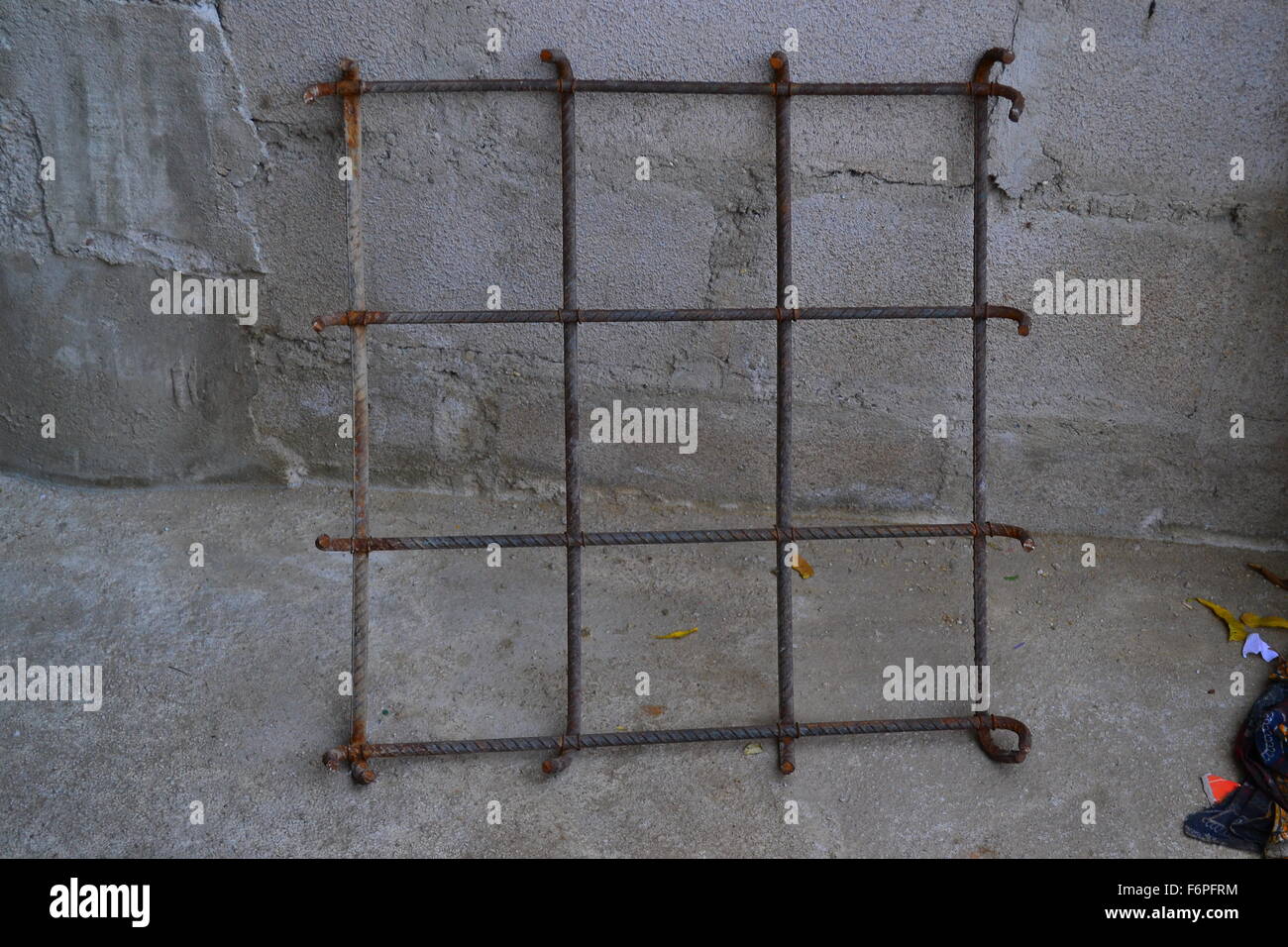 Iron Grid Used for Slab and Concrete beams Stock Photo - Alamy