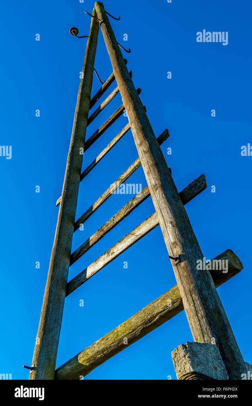 The old triangle hi-res stock photography and images - Alamy