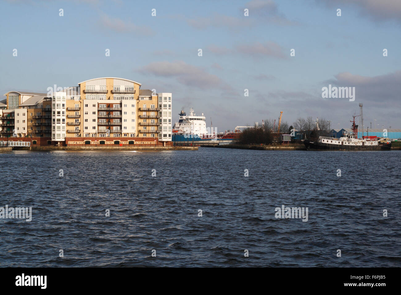 Modern housing development at Cardiff docks Roath basin, Cardiff Bay ...