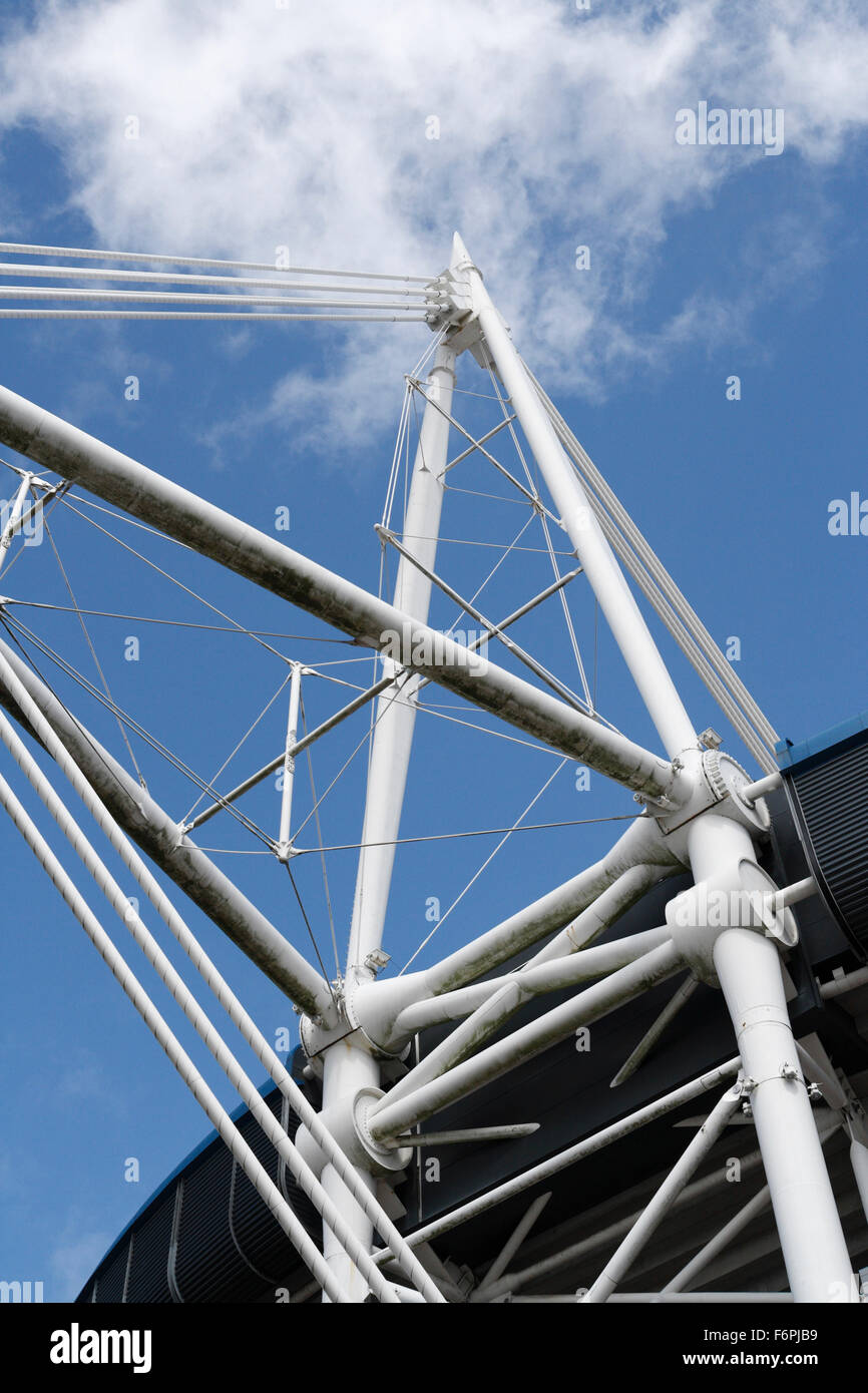 Roof support structure hi-res stock photography and images - Alamy