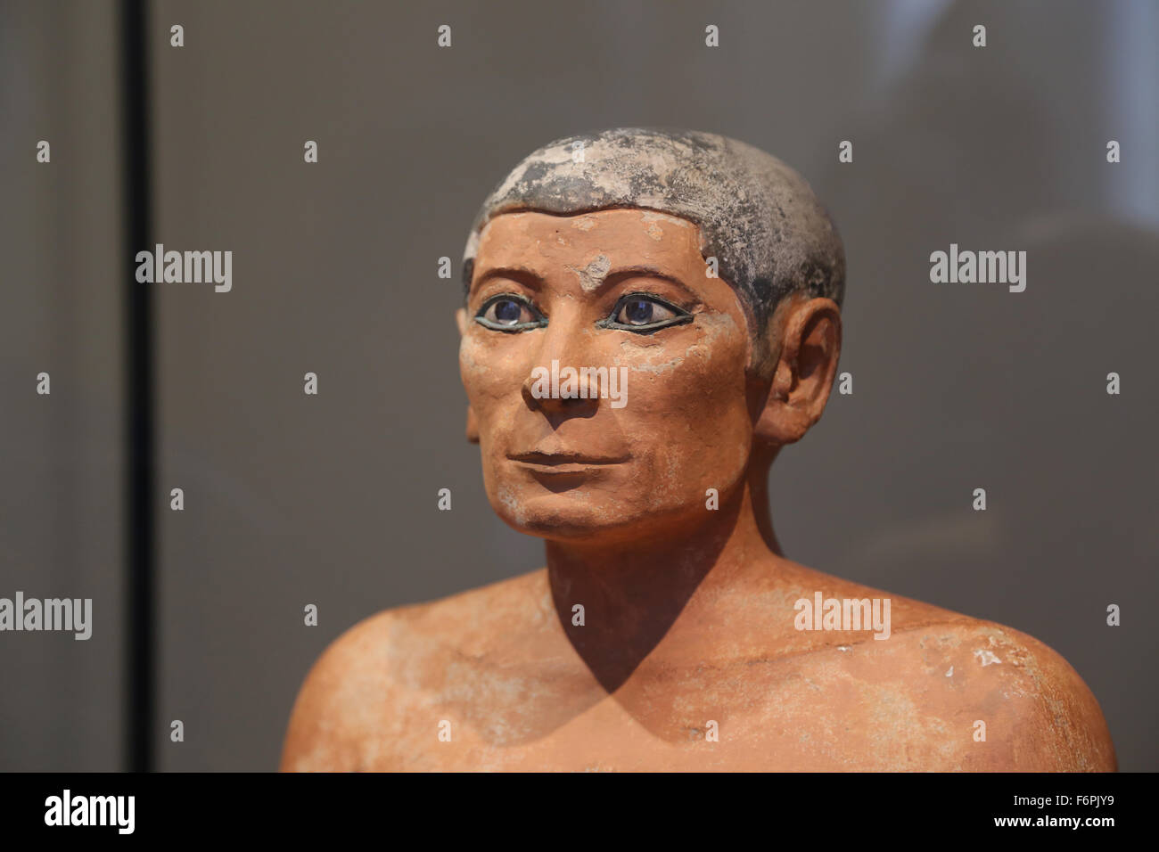 Seated scribe egypt hi-res stock photography and images - Alamy