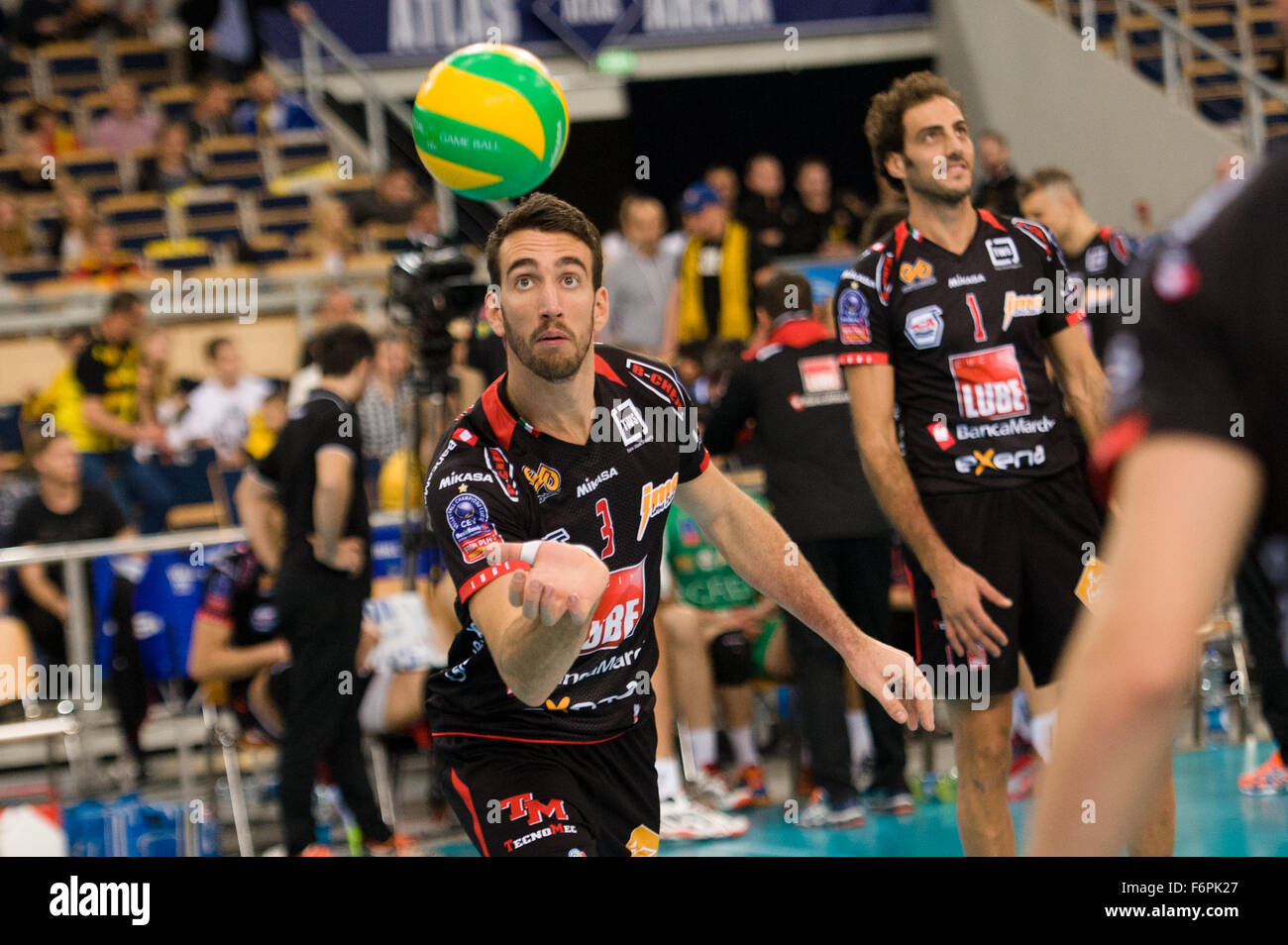 Lodz, Poland. 18th November, 2015. Simone Parodi of Cucine Lube ...