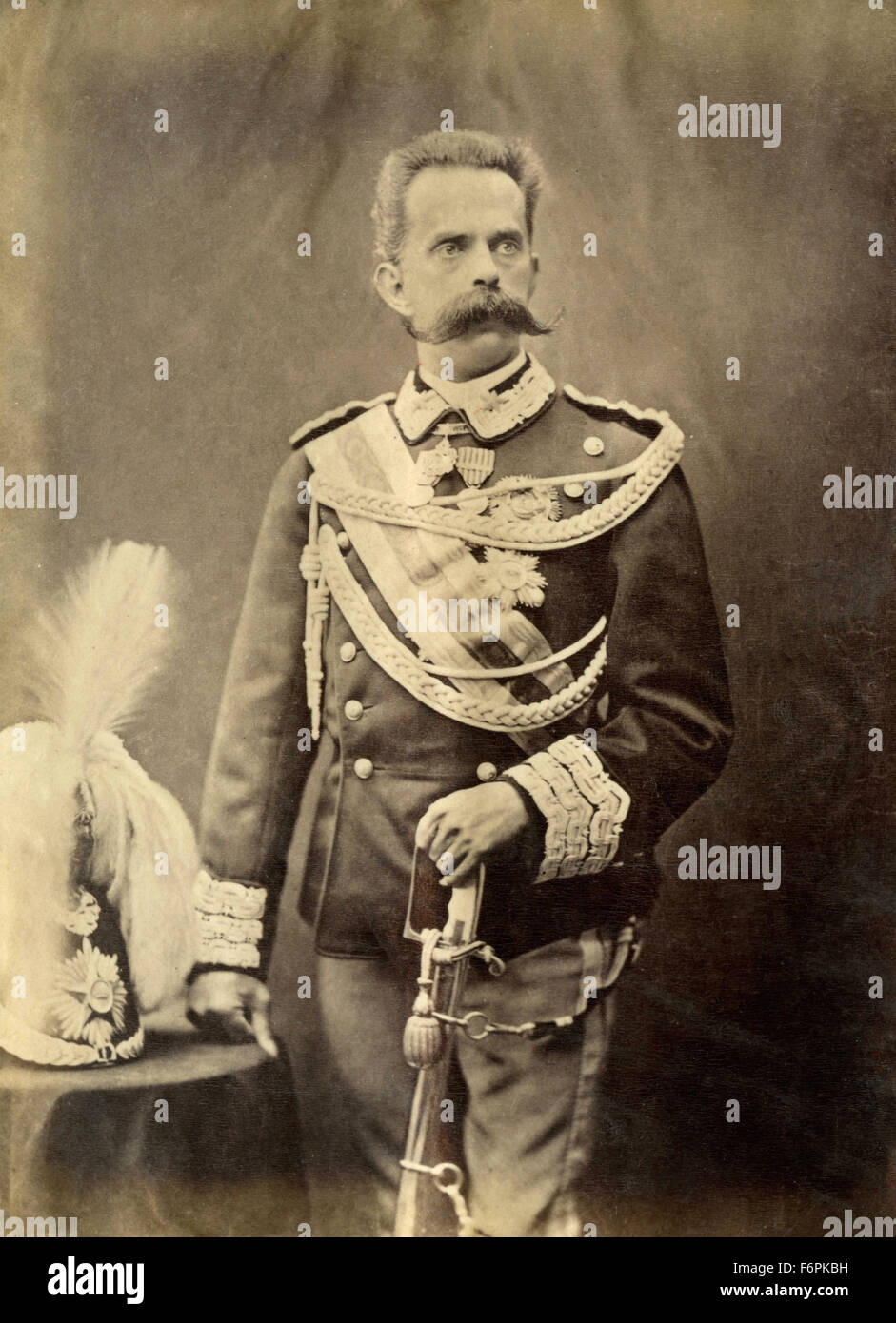 King of italy hi-res stock photography and images - Alamy