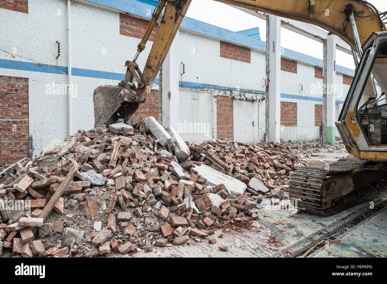 Demolition of an old factory building Stock Photo - Alamy