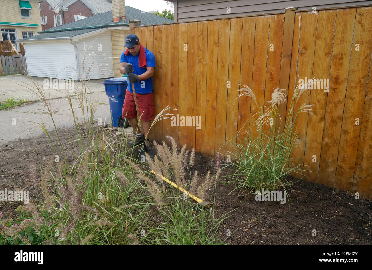 Mexican man working in garden hi-res stock photography and images - Alamy