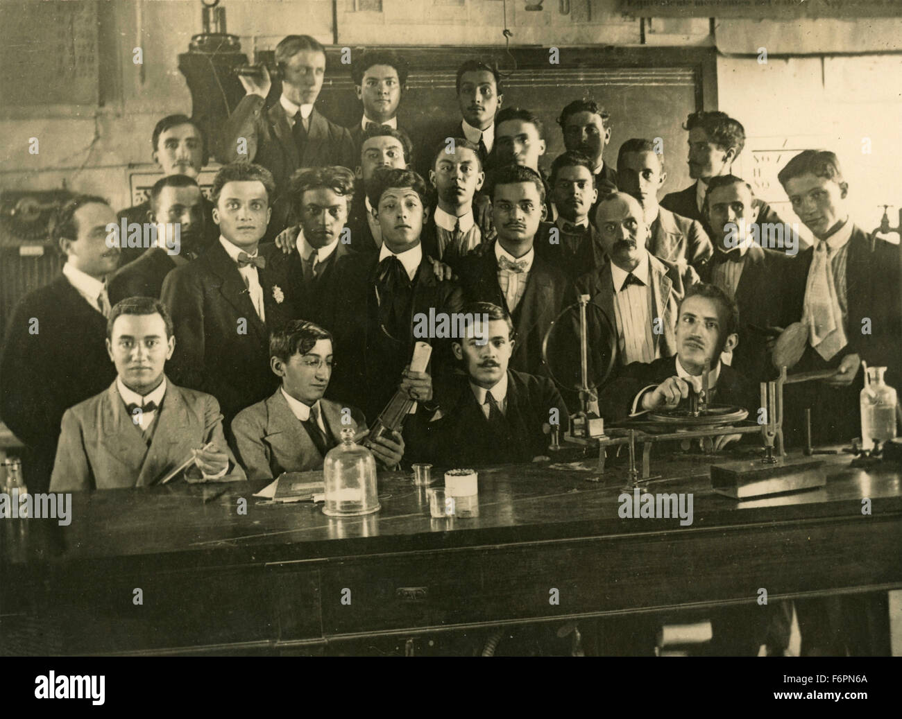 1920s college students hi-res stock photography and images - Alamy