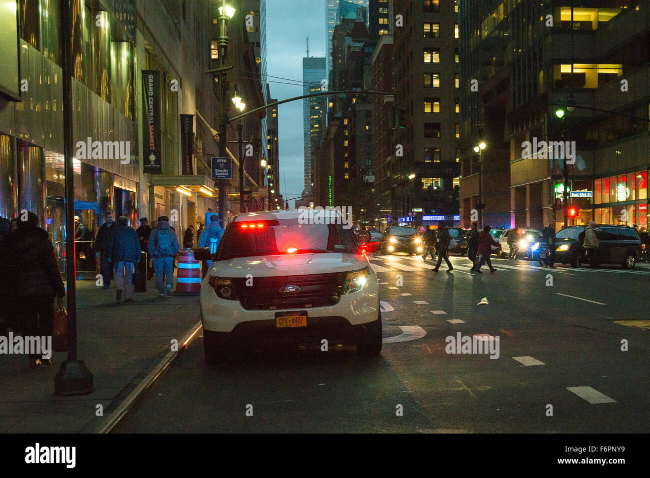 Mta police hi-res stock photography and images - Alamy