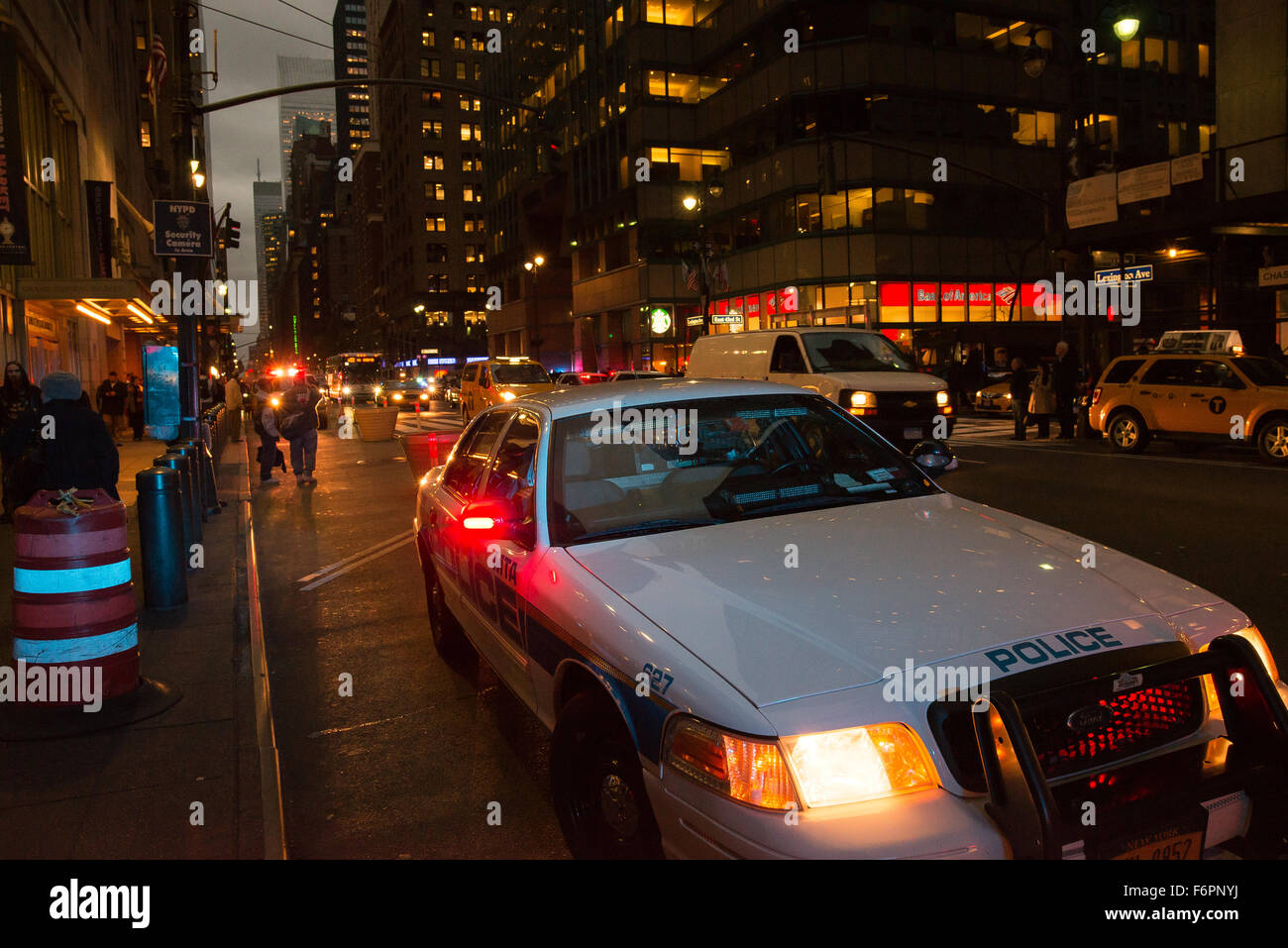 Mta police hi-res stock photography and images - Alamy