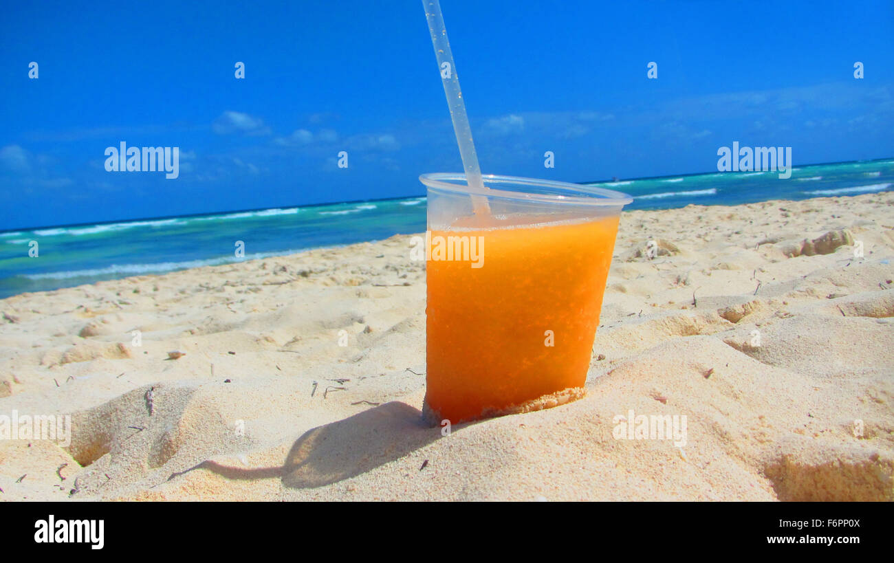 Beverages mexican riviera beaches hi-res stock photography and images ...
