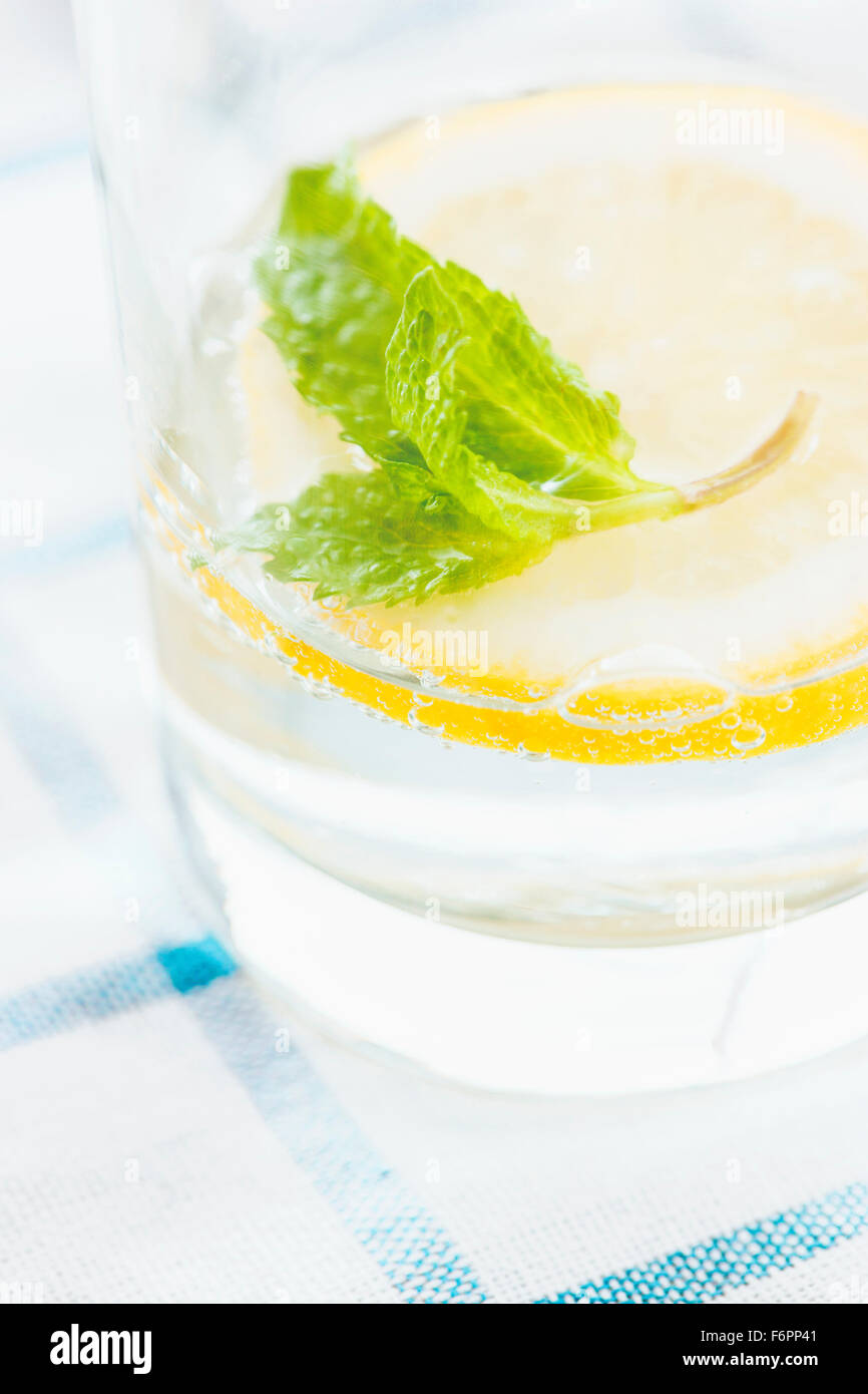 Lemon water hi-res stock photography and images - Alamy