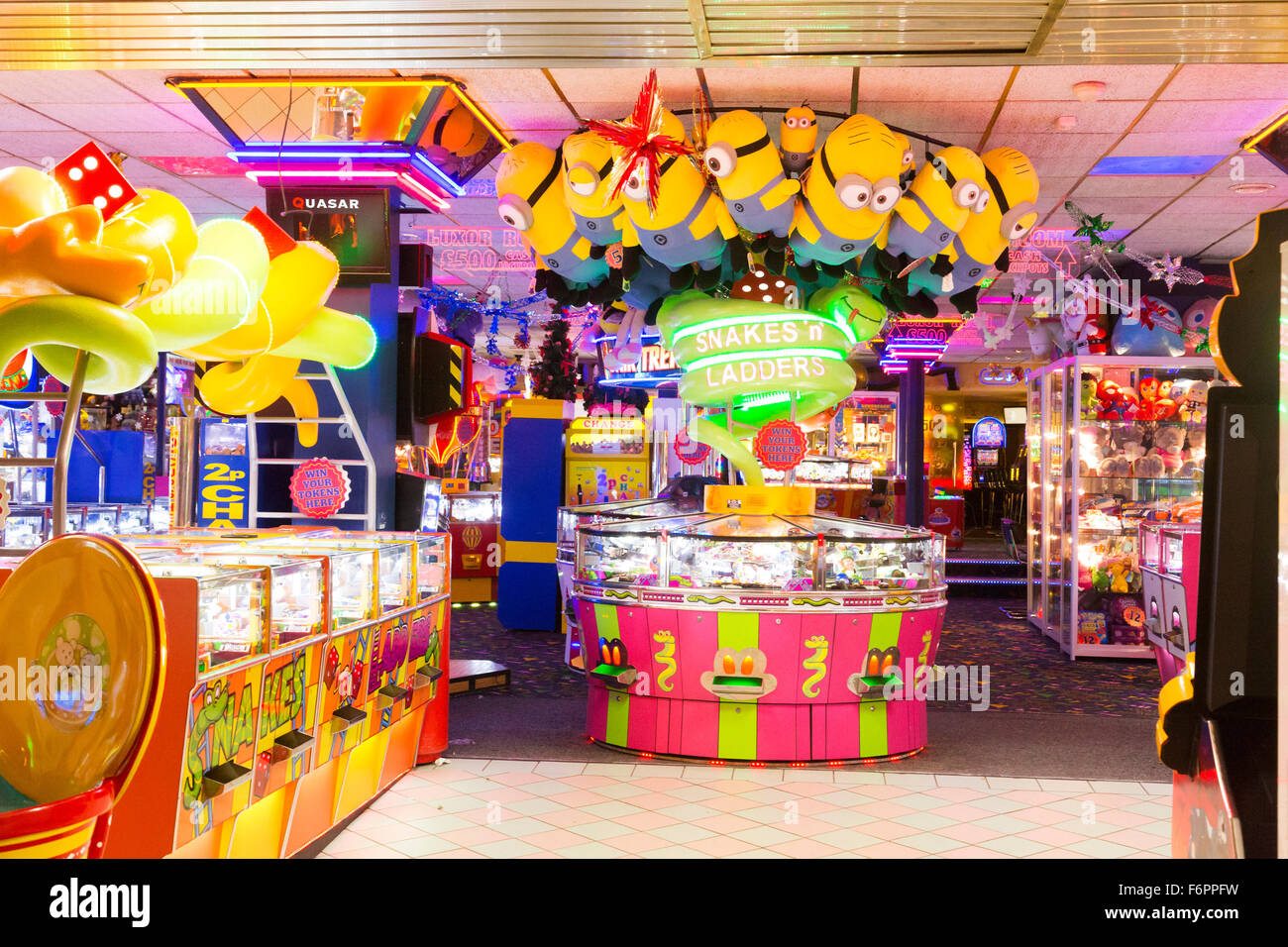 Amusement arcades great yarmouth norfolk uk hi-res stock photography ...
