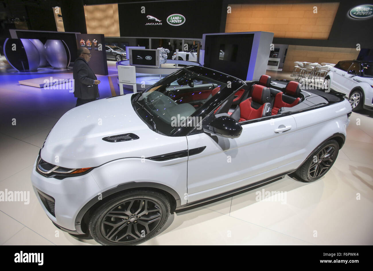 Los Angeles, California, USA. 18th Nov, 2015. The new convertible Range ...