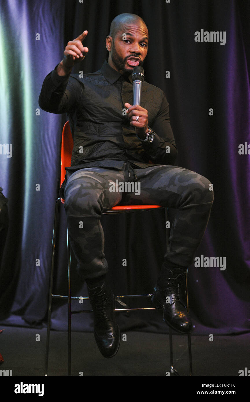 Philadelphia, Pennsylvania, USA. 18th Nov, 2015. Gospel legend and ...