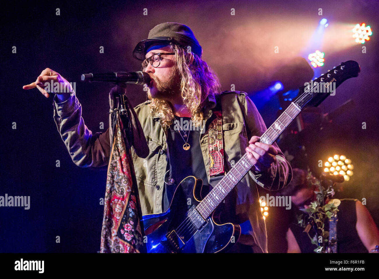 Detroit, Michigan, USA. 17th Nov, 2015. ALLEN STONE performing on his ...