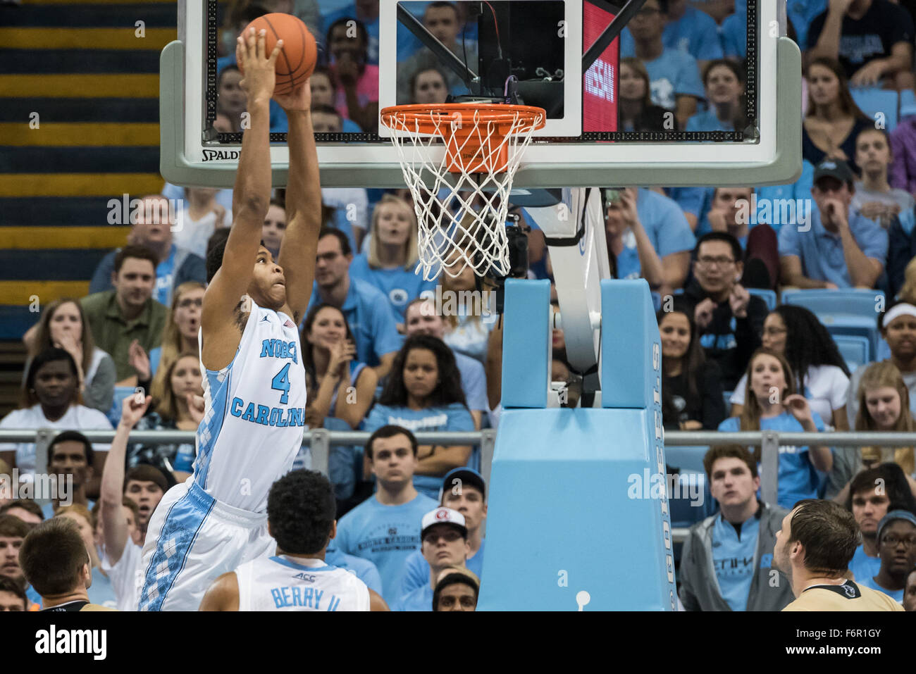 Chapel Hill, North Carolina, USA. 18th Nov, 2015. North Carolina Tar ...