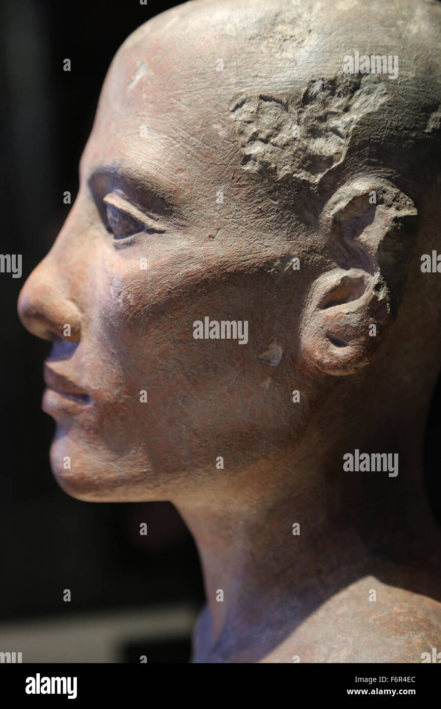 Museum egyptian louvre paris hi-res stock photography and images - Alamy