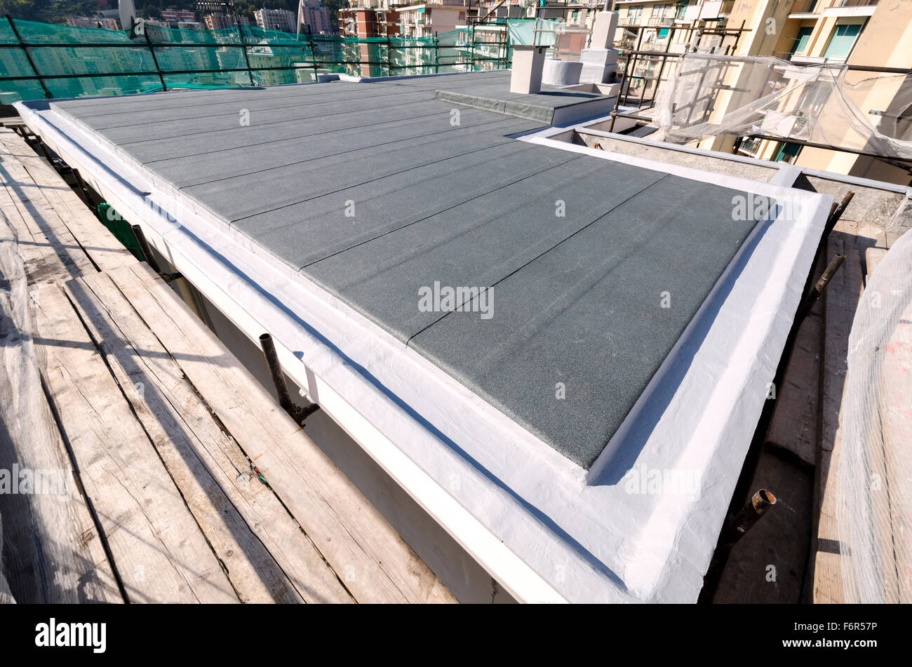Construction cladding roof hi-res stock photography and images - Alamy