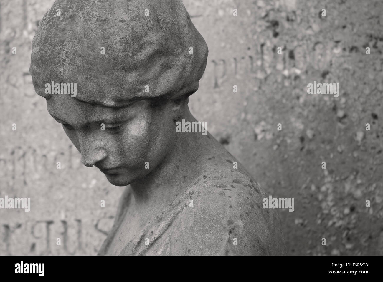 Those Left Behind - Graveyard Tomb Sculpture Stock Photo - Alamy