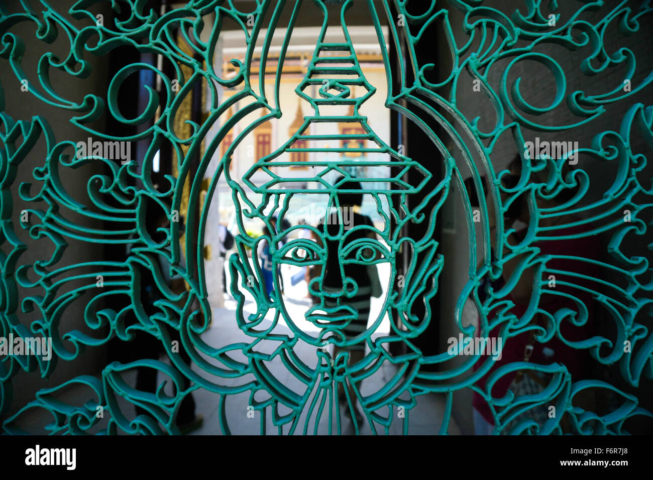 Phnom Penh, Cambodia: Ornamental gate at the Royal Palace complex Stock ...