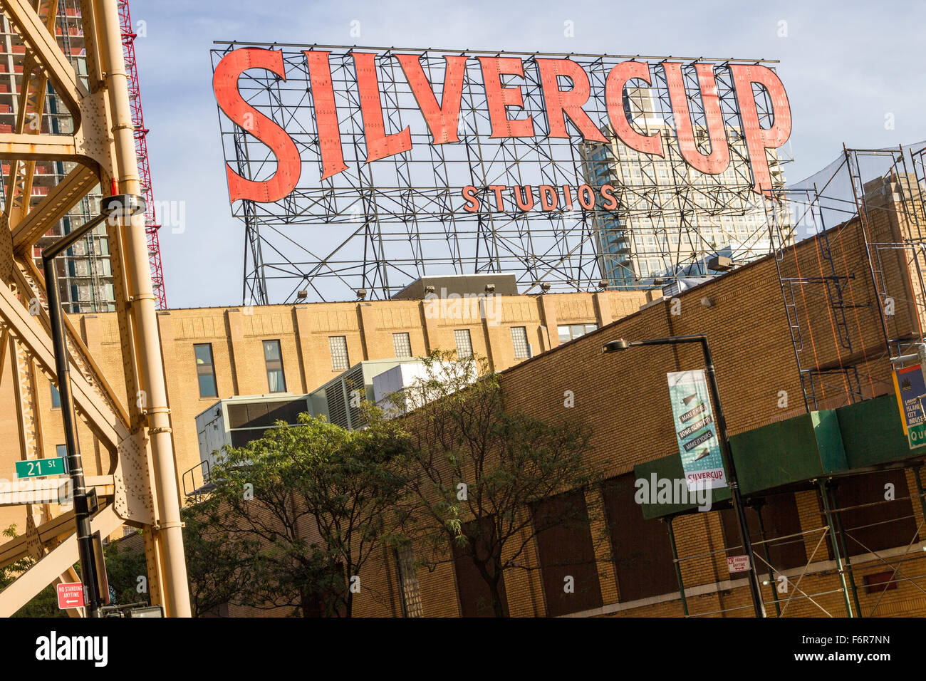 Silvercup studio hi-res stock photography and images - Alamy