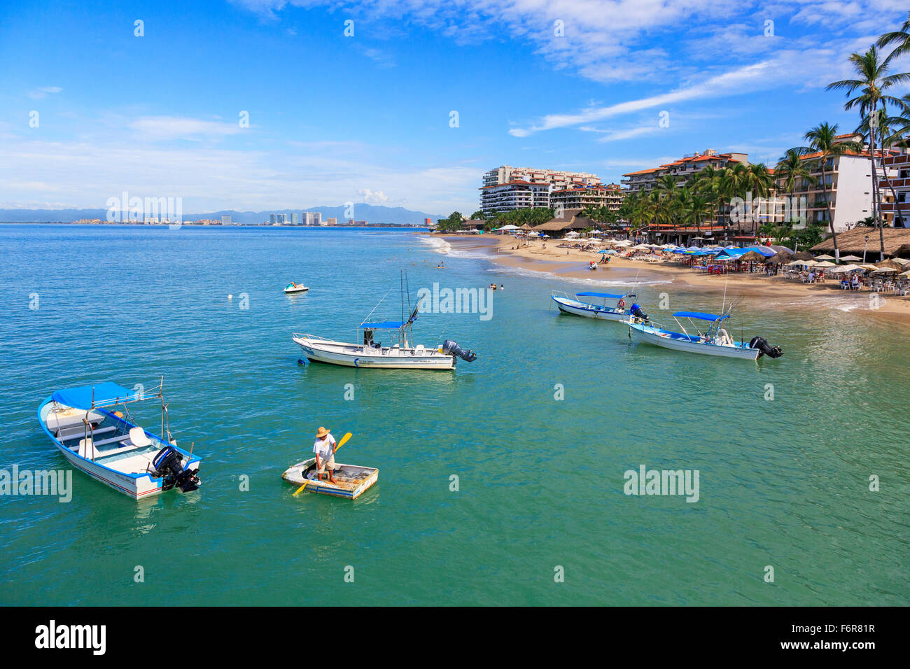 Beach at El Centro, in the Bay of Banderas, Puerto Vallarta, Mexico ...