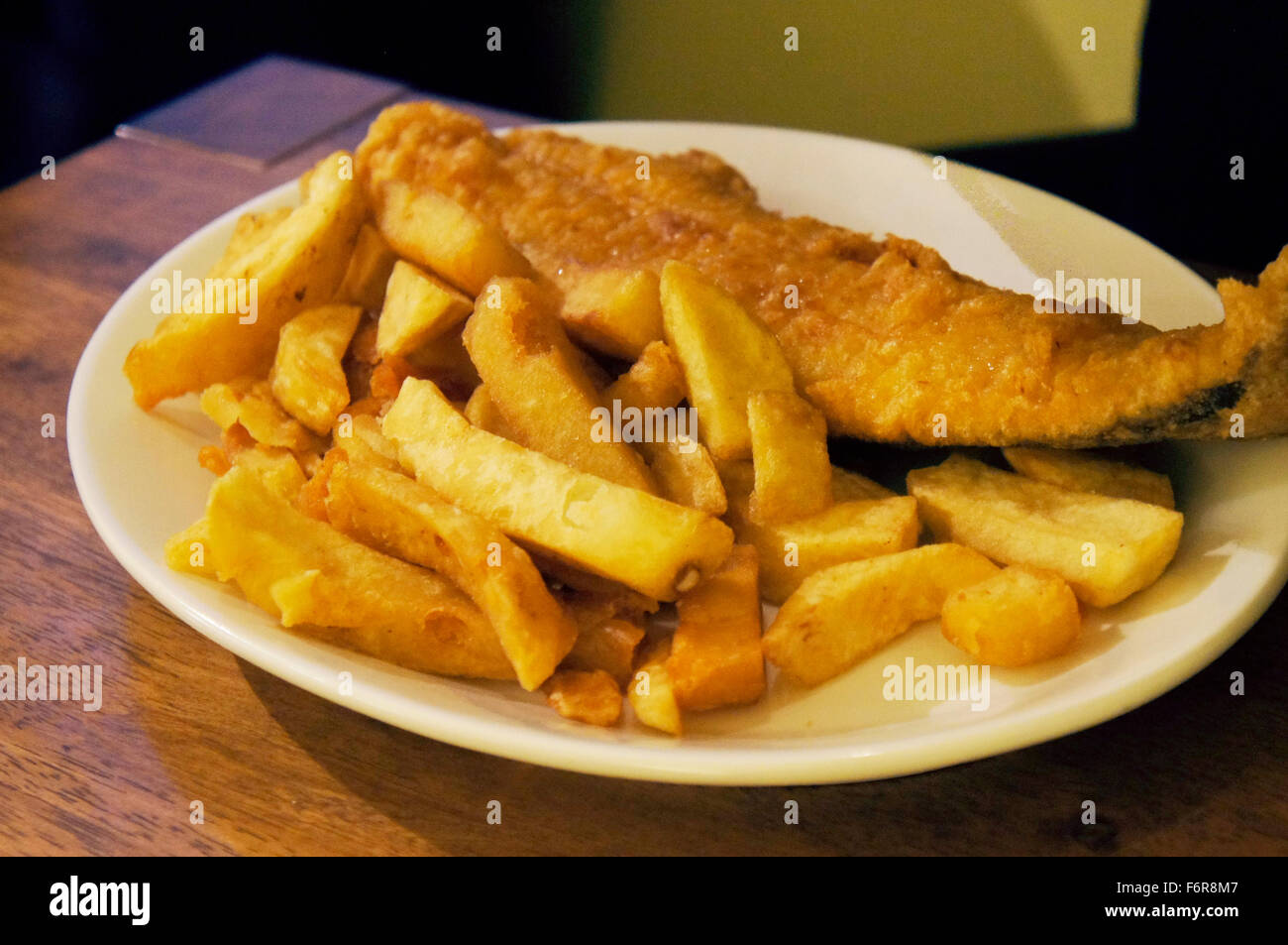Fish and Chips Bar, shop, fast food, hot dish Stock Photo - Alamy