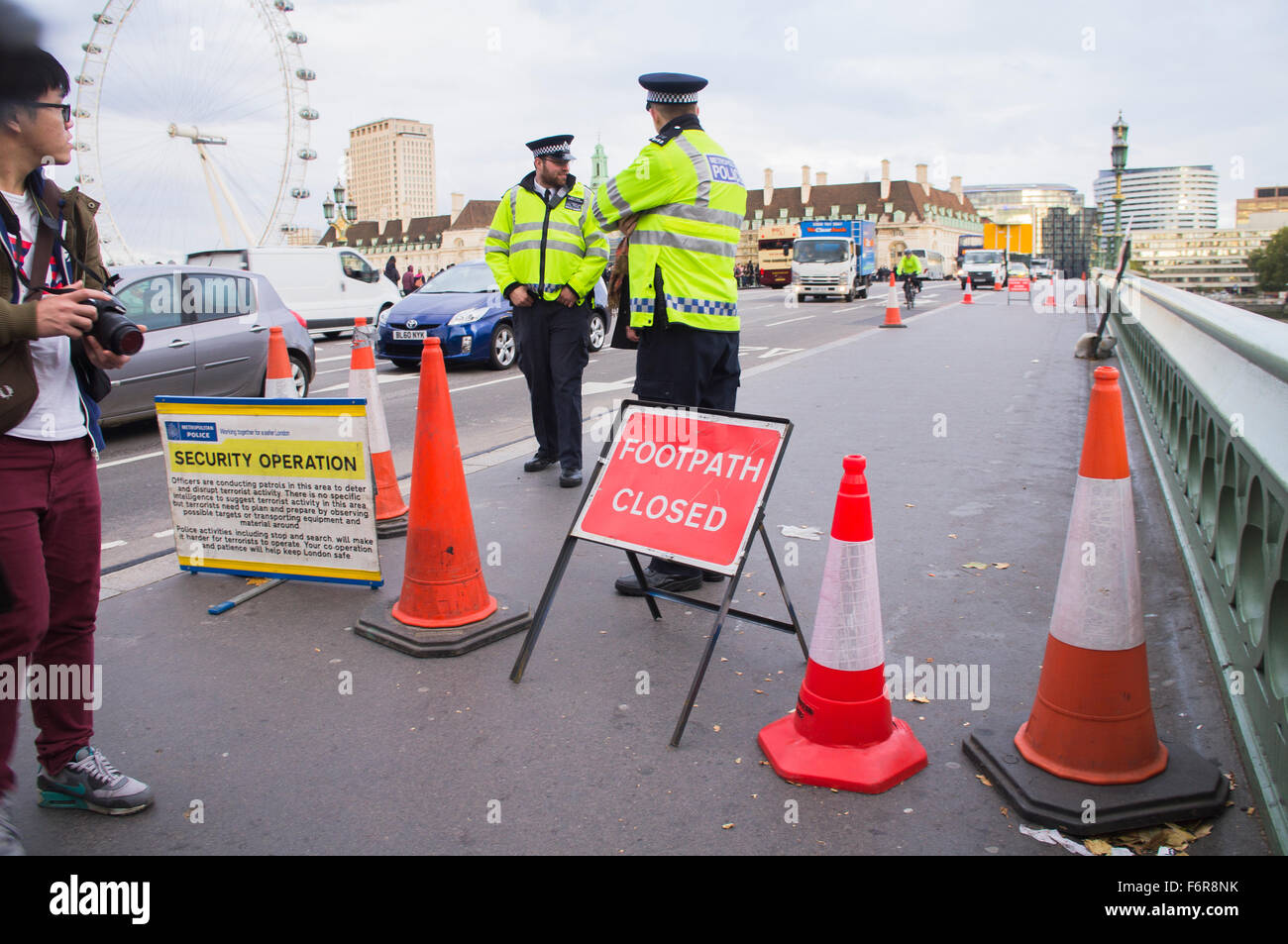 Metropolitan police operation hi-res stock photography and images - Alamy
