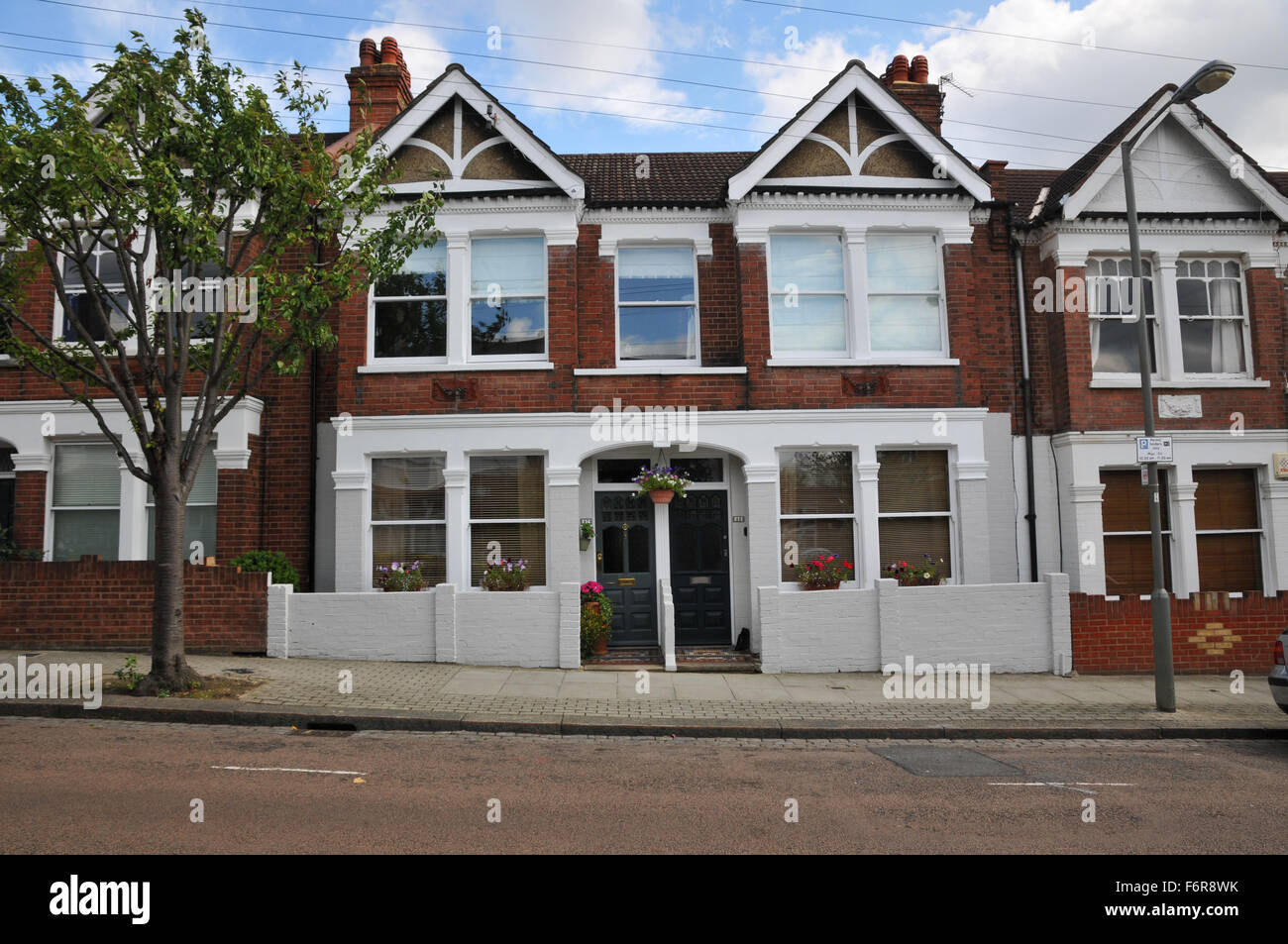 Victorian house frontage hi-res stock photography and images - Alamy