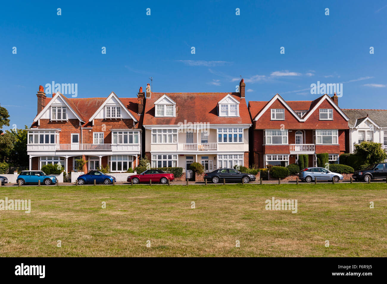 Posh houses hi-res stock photography and images - Alamy