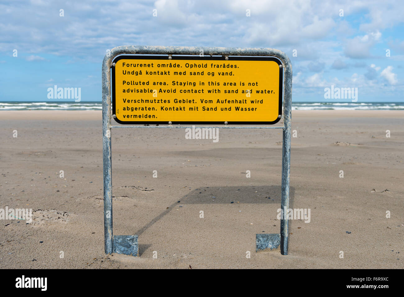 Environmental warning sign hi-res stock photography and images - Alamy