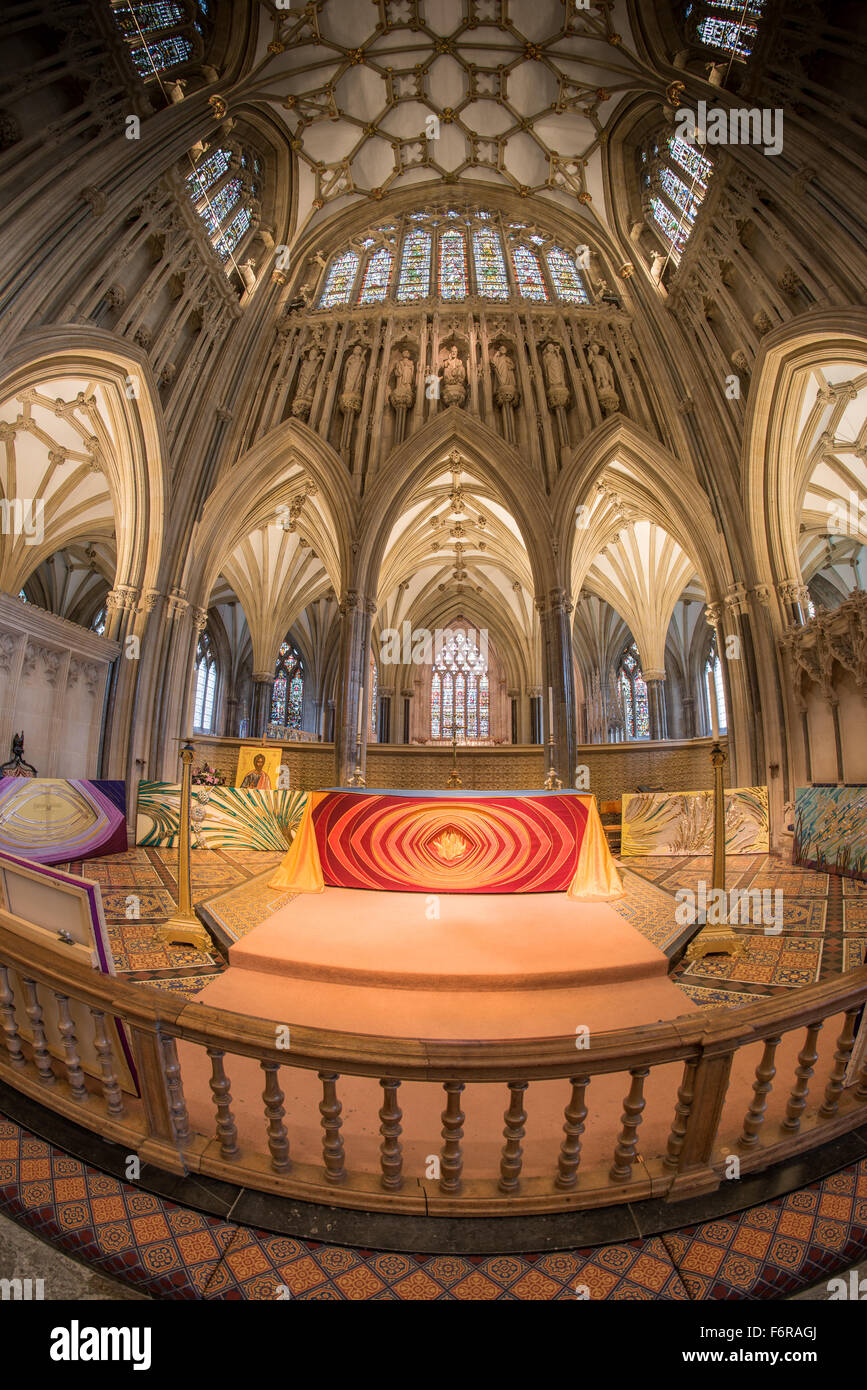 Altar wells cathedral hi-res stock photography and images - Alamy
