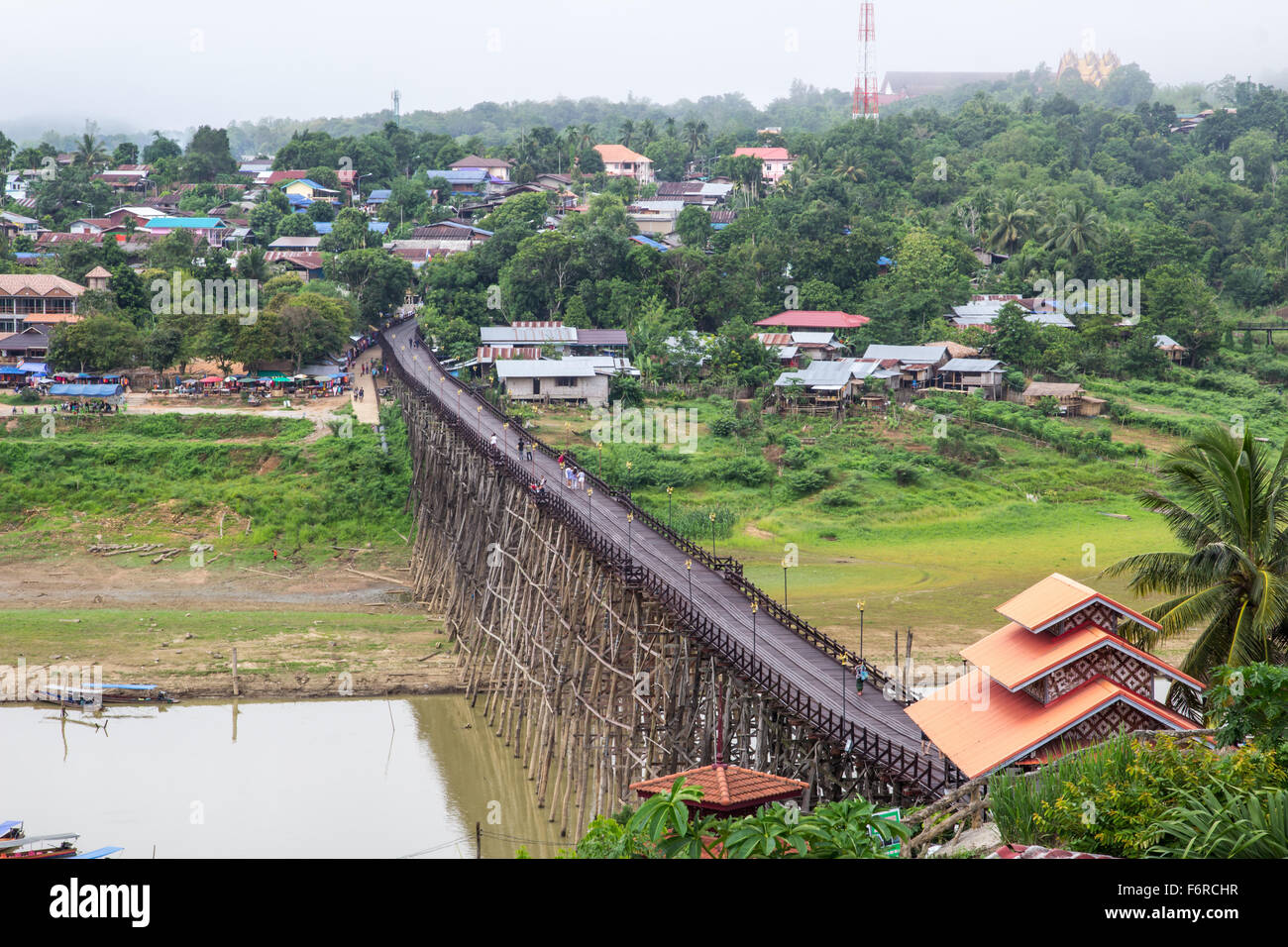 Wooden bridge crossing hi-res stock photography and images - Alamy