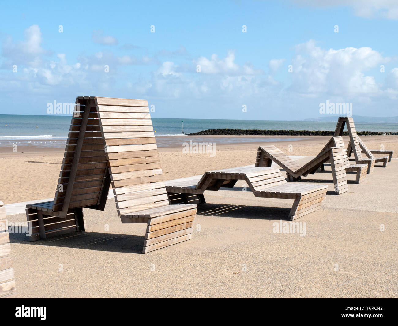 Seating on the beach hi-res stock photography and images - Alamy