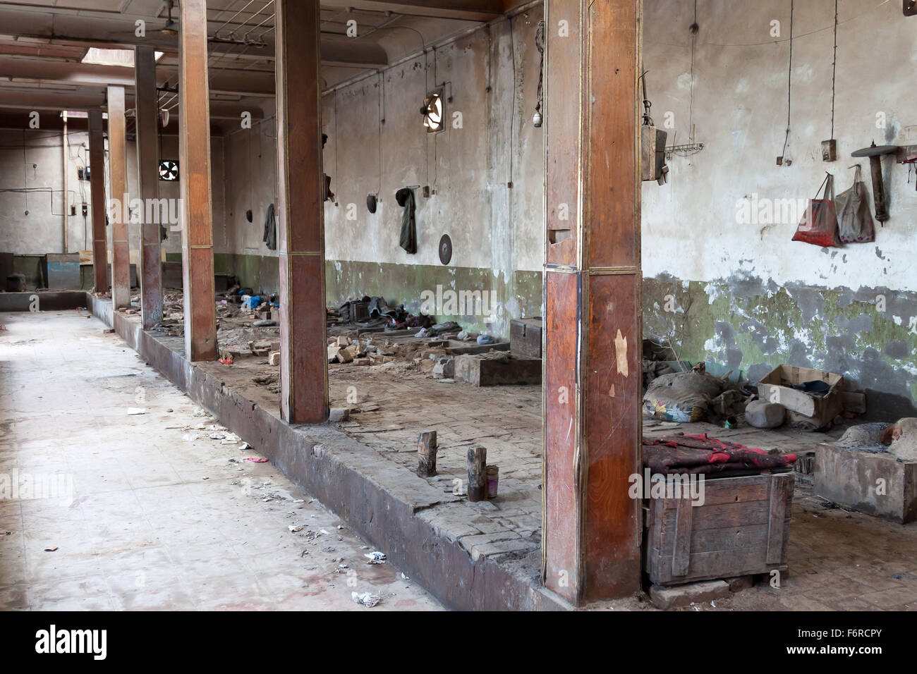 Factory shutdown and closed hi-res stock photography and images - Alamy