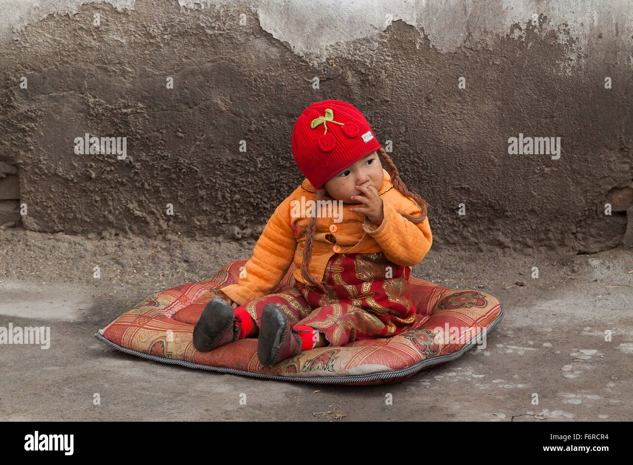 Uighur girl, Yengisar, Xinjiang Autonomous Region, China Stock Photo ...