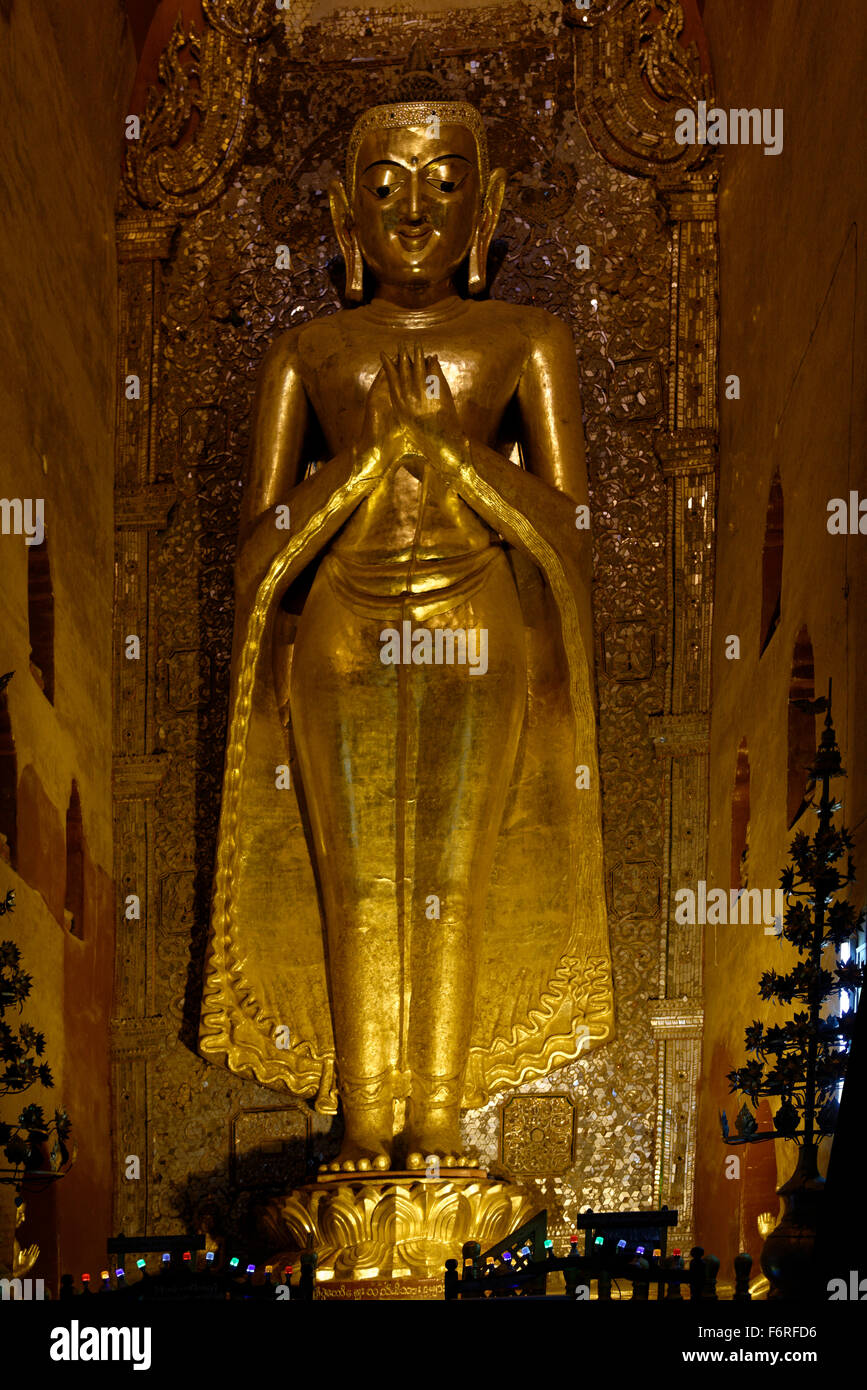 Mandalay, Bagan Ananda temple Buddha statue Stock Photo - Alamy