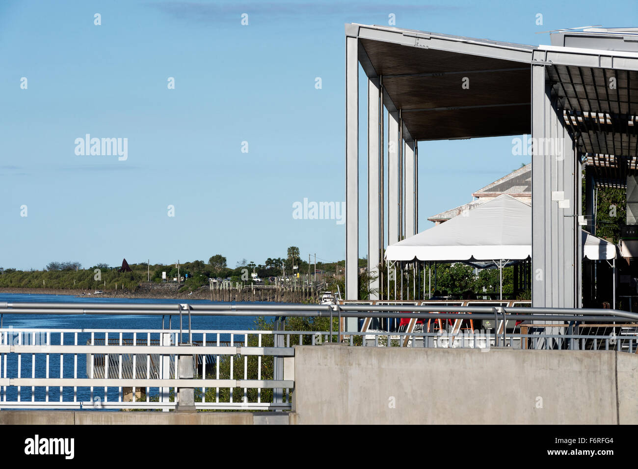 Cafe/Bars with views of the Pioneer River Mackay Stock Photo - Alamy