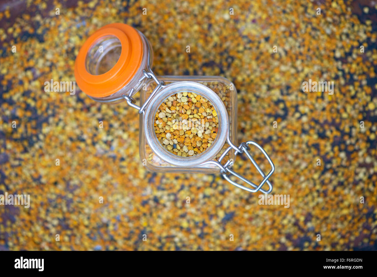Pollen texture hi-res stock photography and images - Alamy