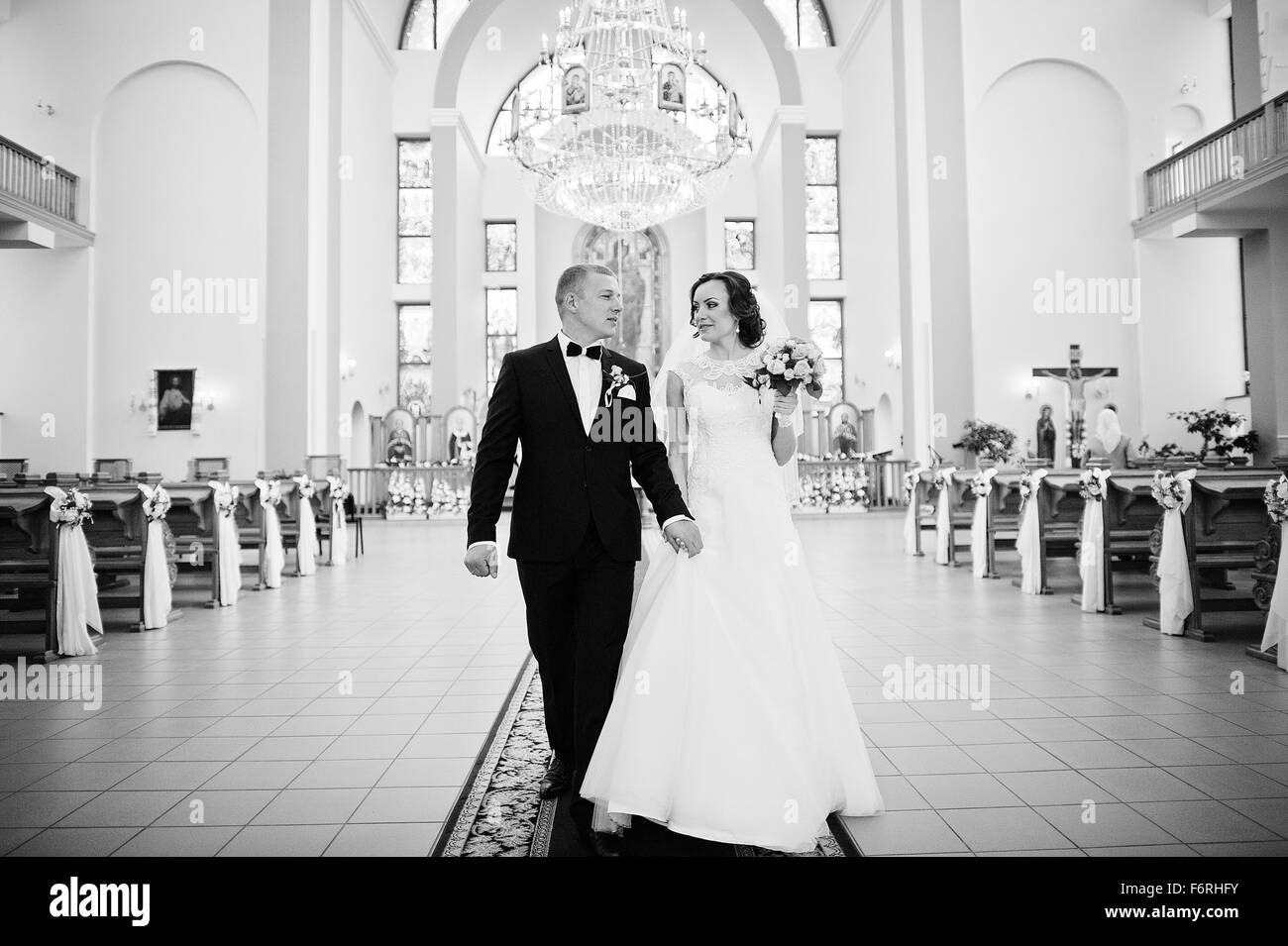 happy marriage couple at church Stock Photo - Alamy