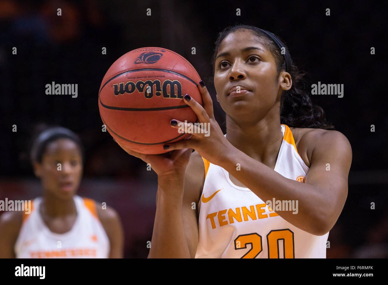 November 18, 2015: Te'a Cooper #20 of the Tennessee Lady Volunteers ...