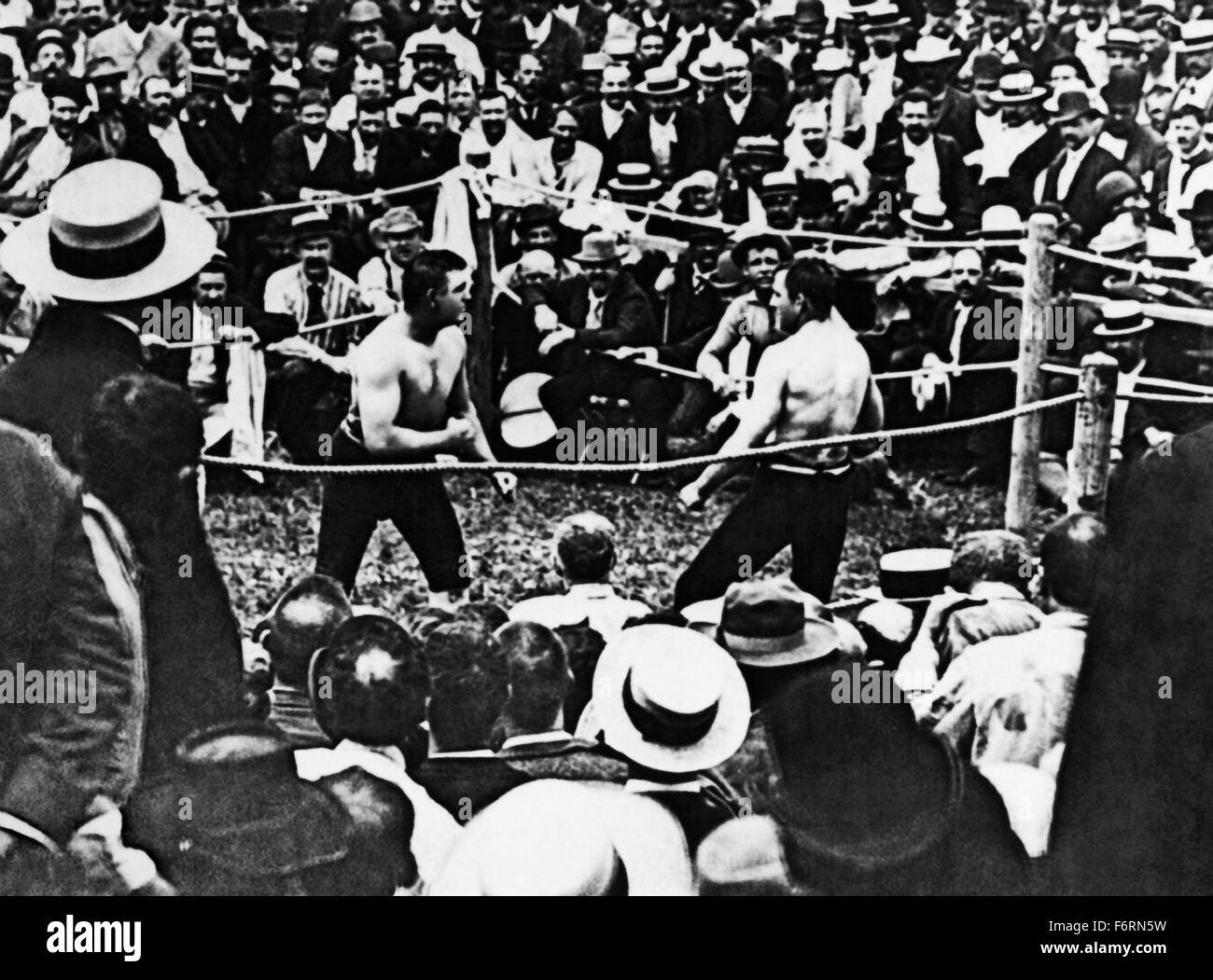 Vintage photo of the famous bare-knuckle world title fight between John ...