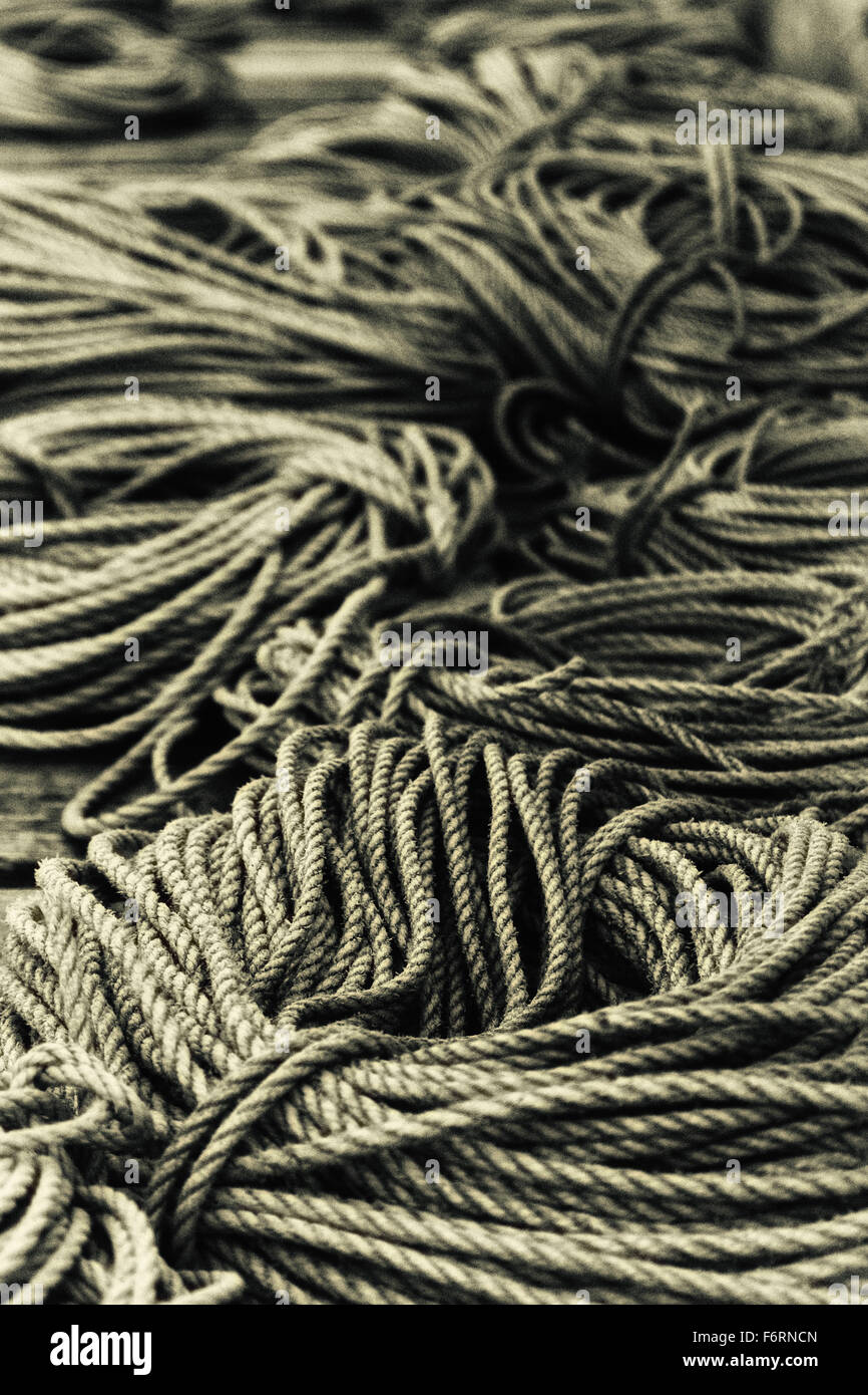 Details ropes hi-res stock photography and images - Alamy