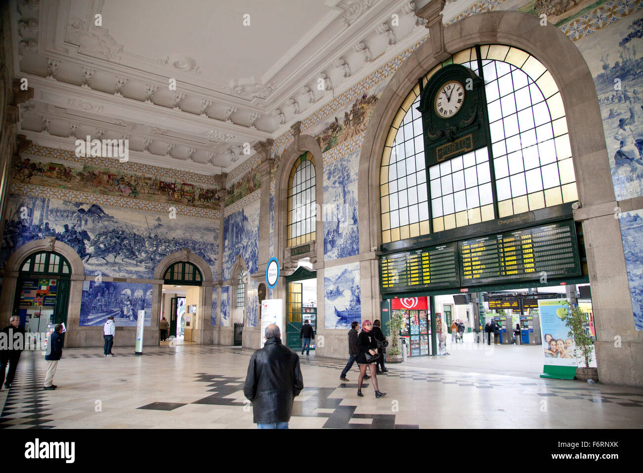 Porto railway station in Portugal Stock Photo - Alamy