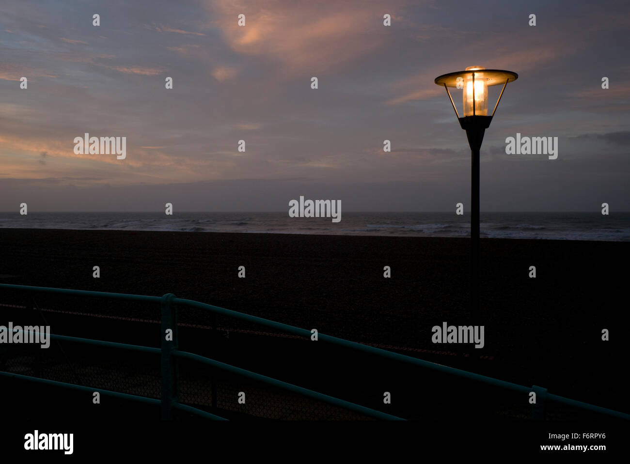 Lit streetlight hi-res stock photography and images - Alamy