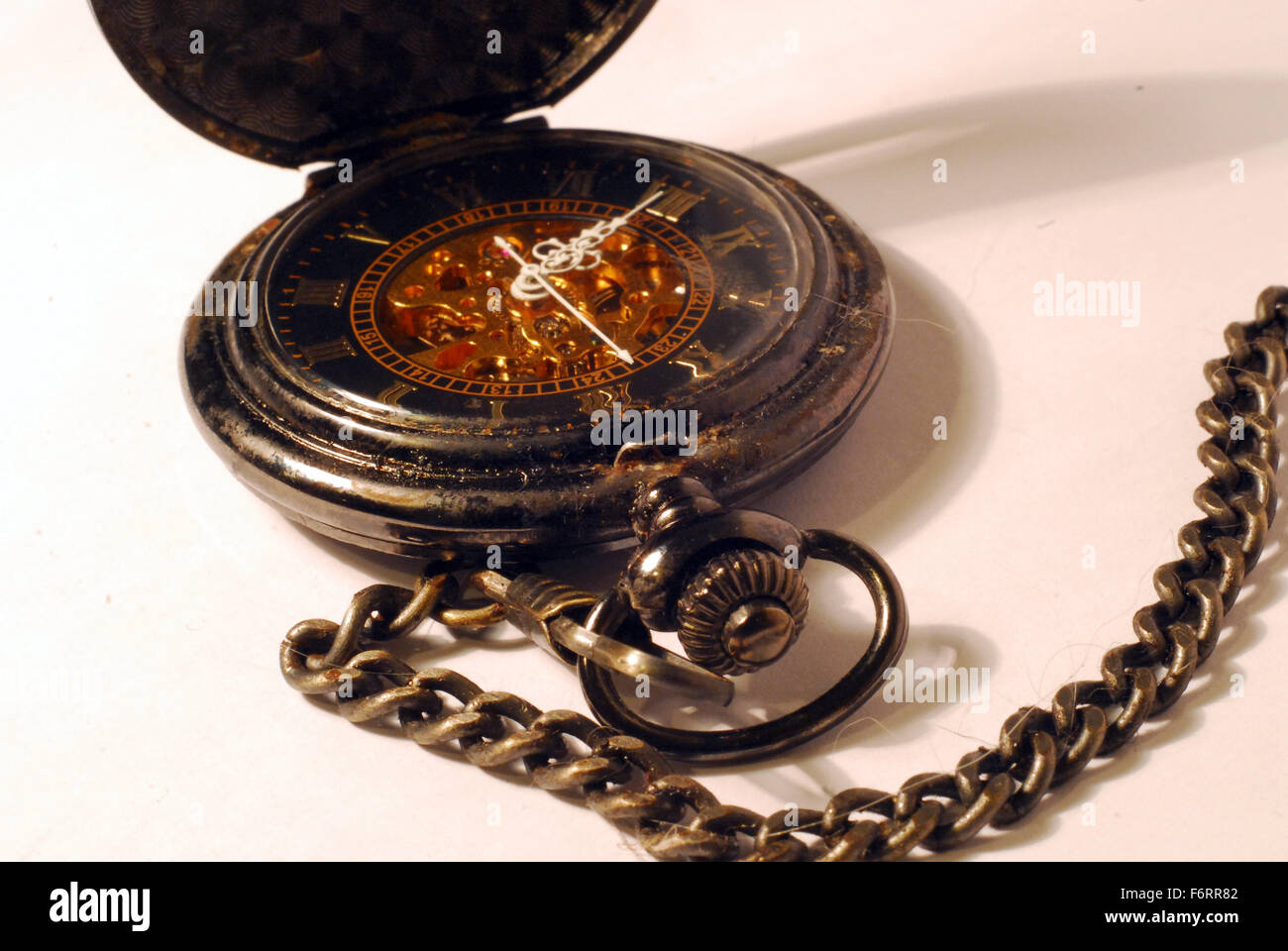 Old watch time hi-res stock photography and images - Alamy